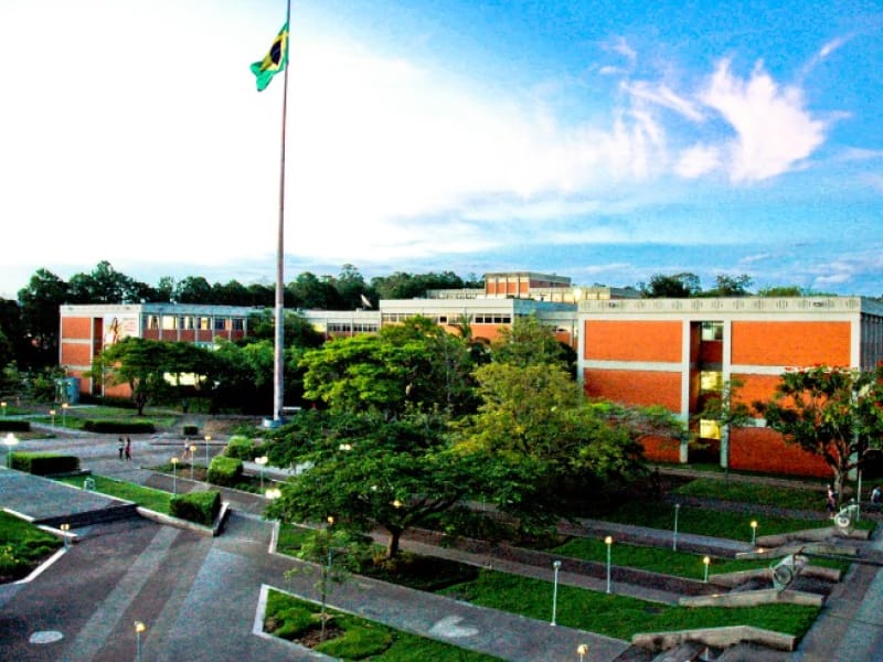 Universidade com 2.800 vagas de estacionamento agora é cliente Indigo ...