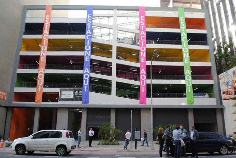 Como melhorar os espaços dos estacionamentos: a experiência Indigo